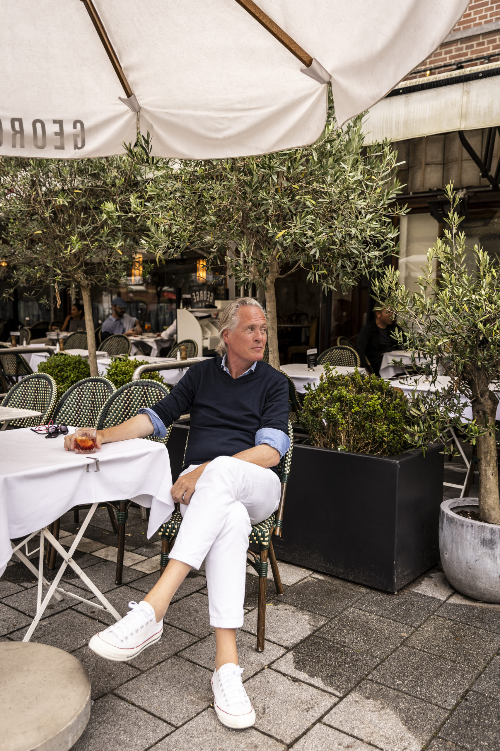 JORT KELDER OVER DE AANTREKKINGSKRACHT VAN ZUID - Zuid